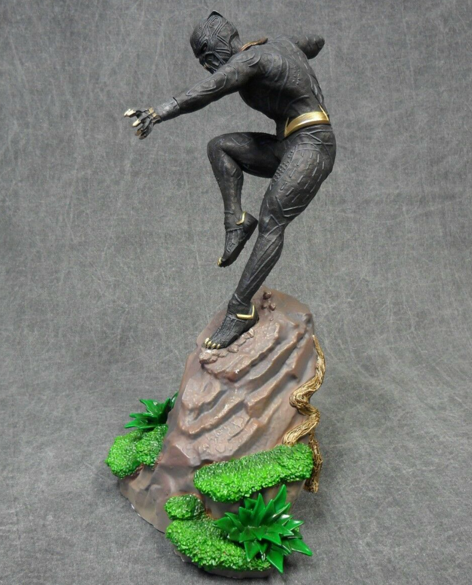 Black Panther Erik Killmonger Battle Diorama Series 1:10 Scale Statue ...